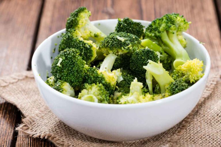 Steaming with Speed: How to Cook Perfect Broccoli in the Microwave ...
