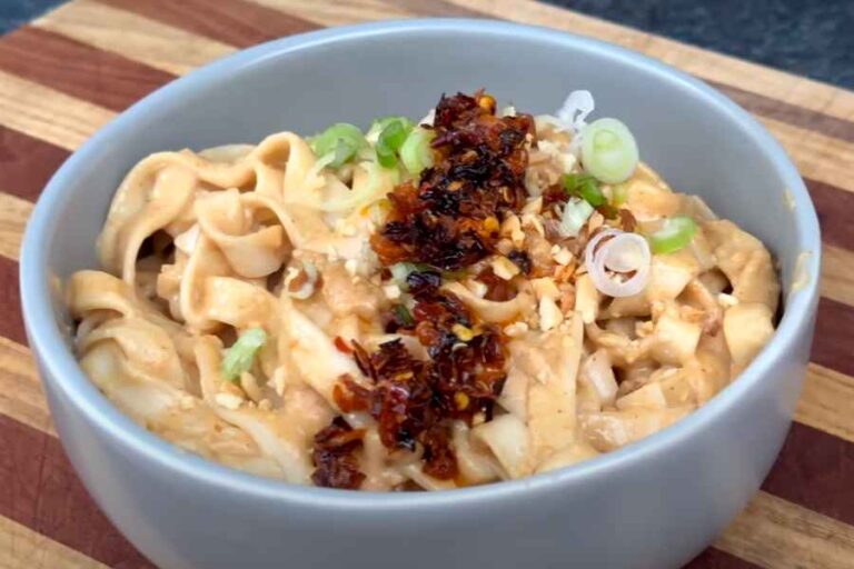 Nutty Noodle Delight: Irresistible Peanut Pasta in Minutes