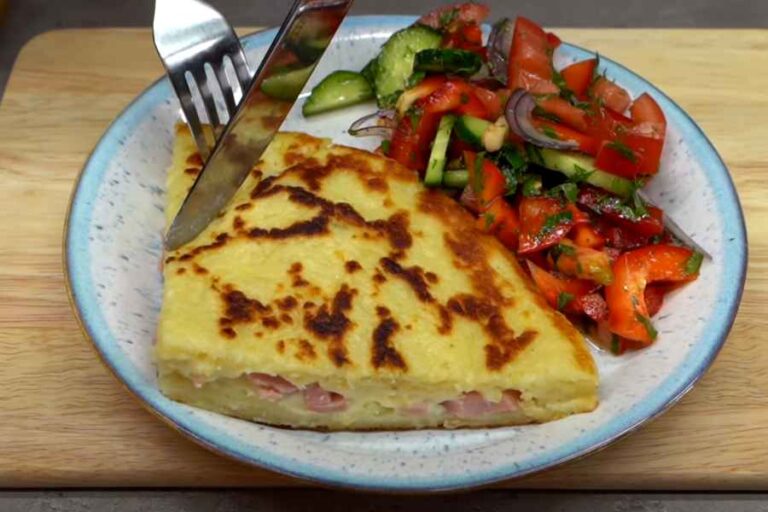 Pan-Fried Potato Pie: A Taste of Spain! – Urbaki Cooking