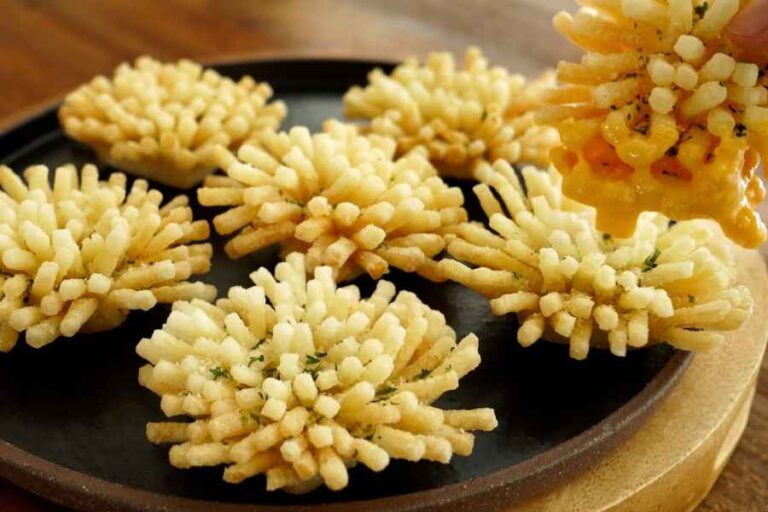 How to Make Super Crispy Fried Potato Flowers – Urbaki Cooking