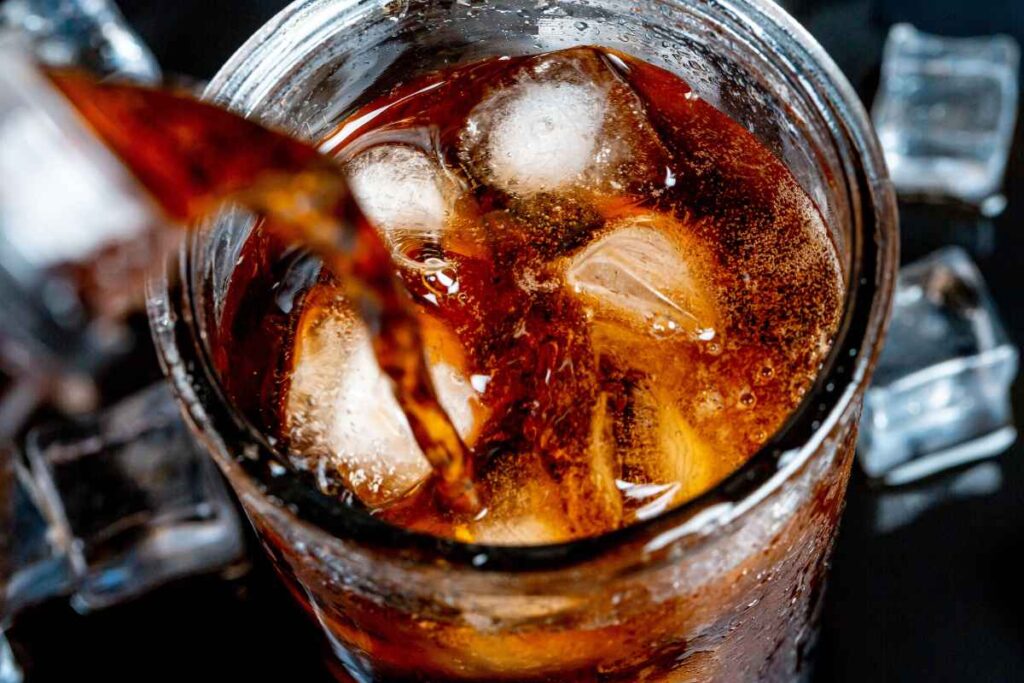 Balsamic Vinegar + Flavored Seltzer = Healthy Coke – Urbaki Cooking