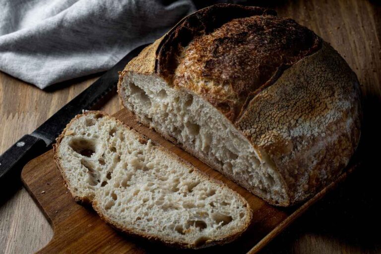 Perfecting Sourdough Bread with Roasted Garlic and Rosemary: A Complete Guide – Urbaki Cooking