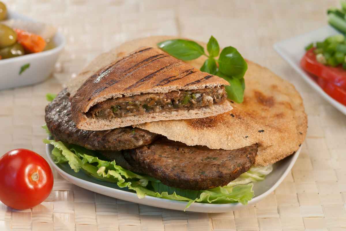 How to Make Egyptian Hawawshi – Urbaki Cooking