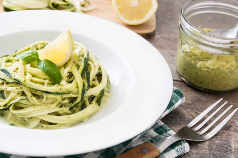 Healthy Dinner Recipe for Weight Losing! Zucchini Noodles with Pesto ...
