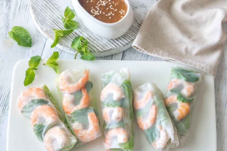 Vietnamese Spring Rolls with Peanut Sauce: A Fresh and Flavorful ...