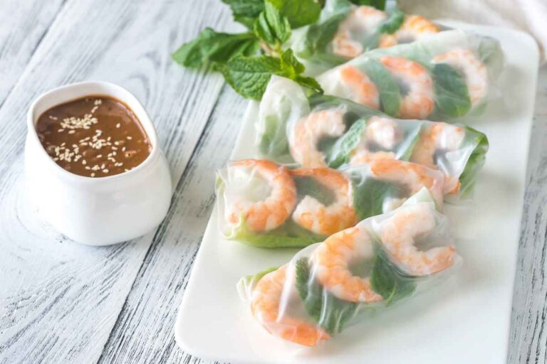 Vietnamese Spring Rolls with Peanut Sauce: A Fresh and Flavorful ...