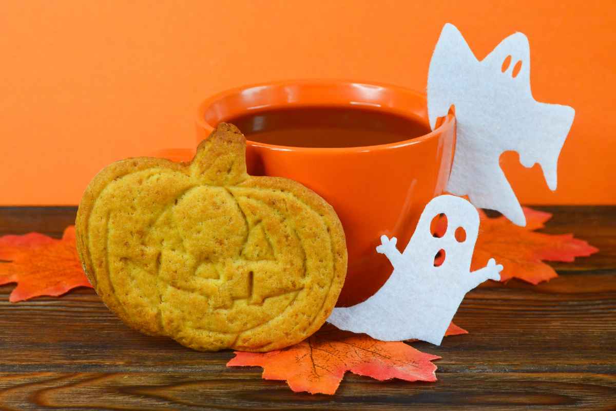 Spooky Ideas for The Perfect Halloween Coffee Bar – Urbaki Cooking