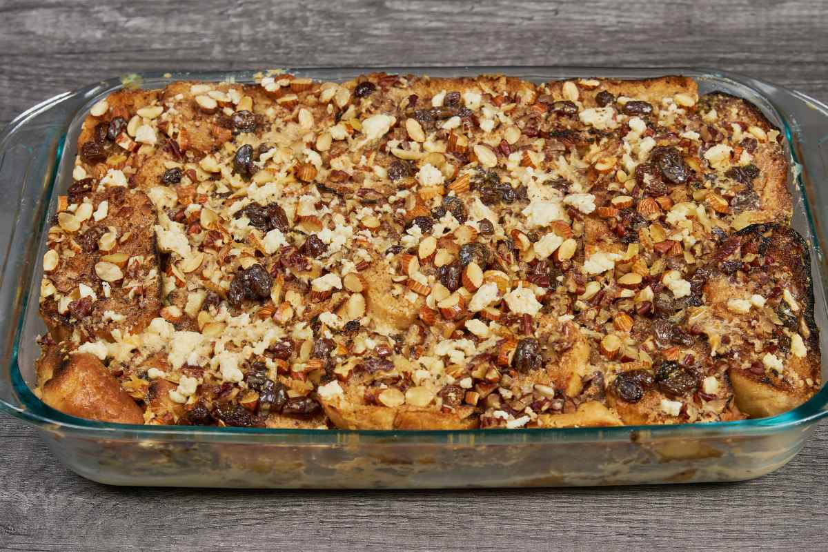 Traditional Mexican Capirotada Recipe: A Sweet Bread Pudding for Lent ...