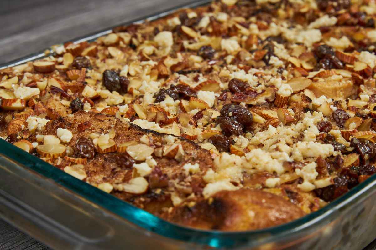 Traditional Mexican Capirotada Recipe: A Sweet Bread Pudding for Lent ...