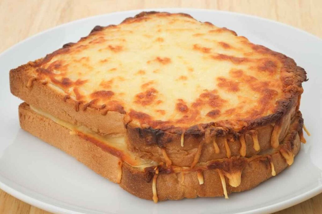 Nutritious breakfast! A Unique Sandwich – Urbaki Cooking