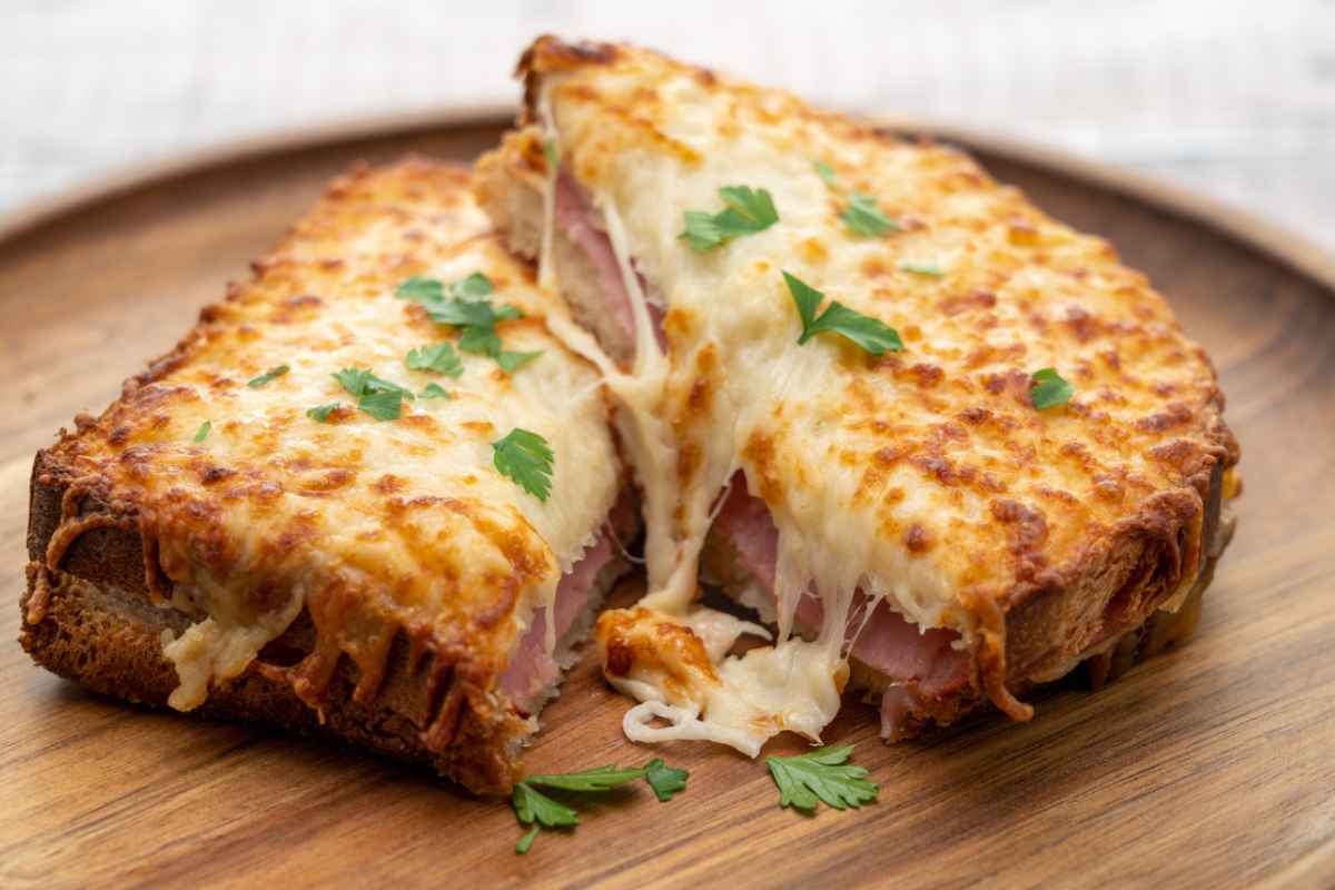 Nutritious breakfast! A Unique Sandwich – Urbaki Cooking