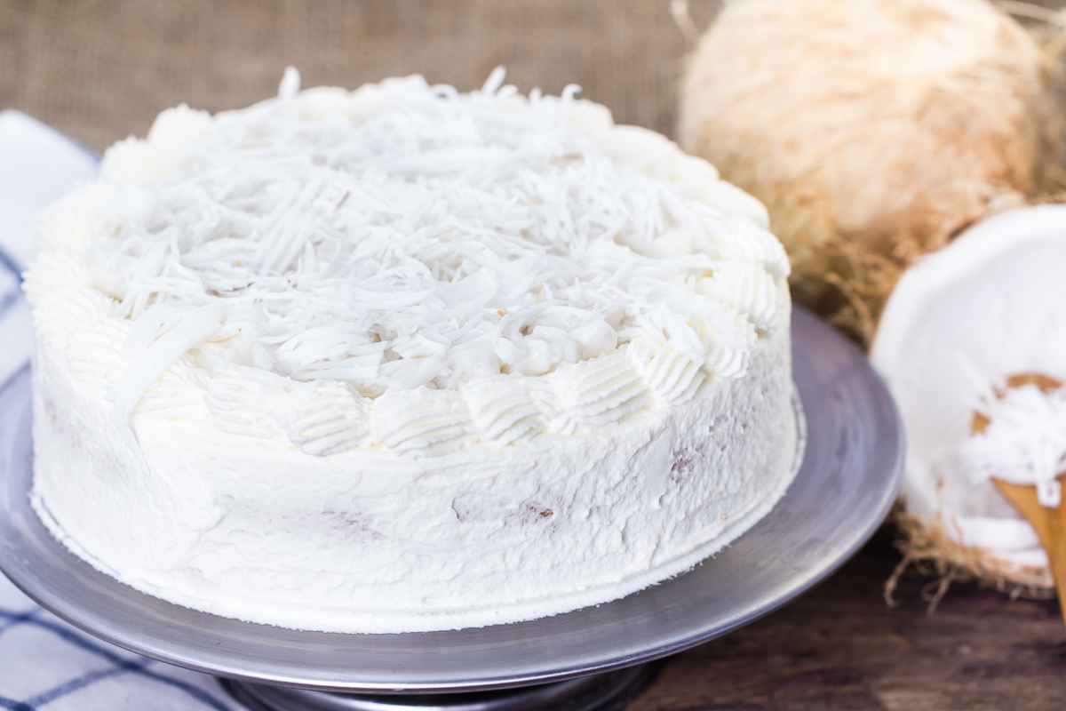 Tom Cruise’s Famous Coconut Cake: Recipe and Why Everyone’s Obsessed ...