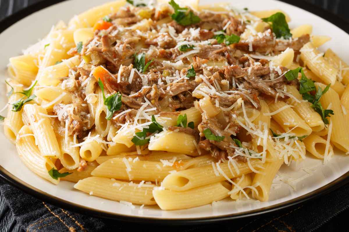 Pasta alla Genovese: Discover the Secret to Neapolitan Meat Sauce ...